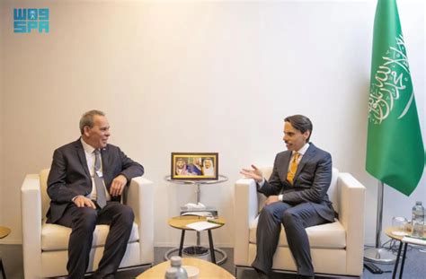 Saudi Fm Holds Talks With Qatari Tunisian Pms During Wef Arab News
