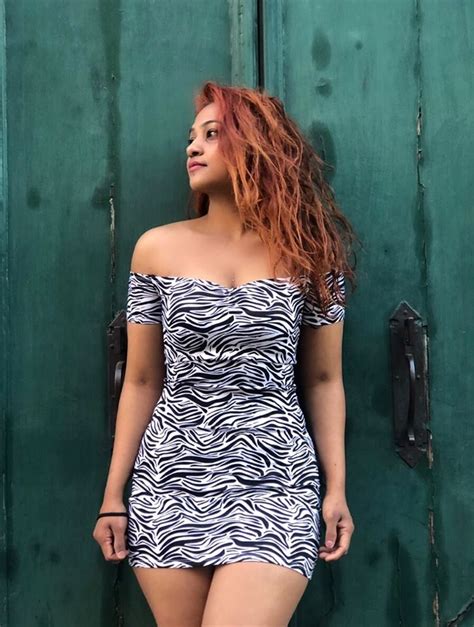 ලංකාවෙ අලුත්ම උනු උනු බඩු ඉතාලියෙ ඉන්‍න ගානුගෙ ලීක්‍ එක