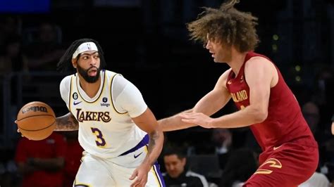 前nba球员：詹姆斯可以退后一步，让威少做自己东方体育