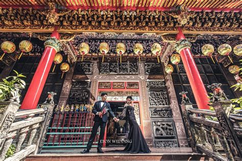 鹿耳門天后宮擁有漂亮的廟宇和豐富的文化底蘊。台南拍中式婚紗絕不能錯過！