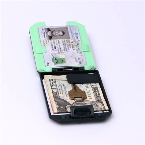 Slim Mint Wallet Bulbhead