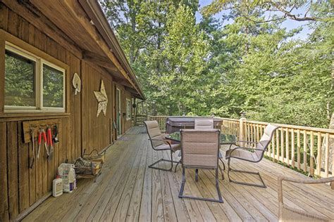 Top 12 Romantic Cabins In Virginia With Hot Tubs Cabin Trippers