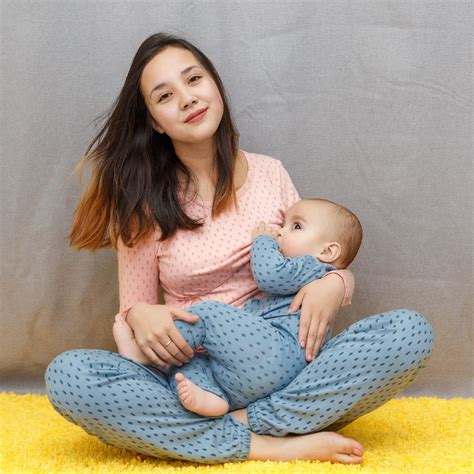 Mokkibym Мами люблять одяг від моkkibym за його практичність та зручність ⠀ на фото на мамі