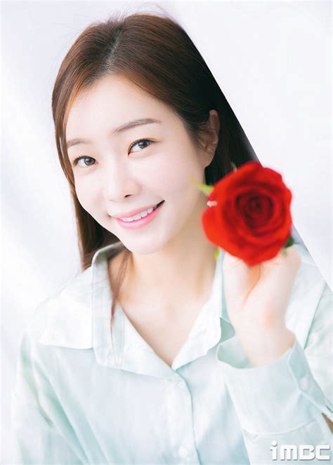 움짤 박지민 아나운서 장미의 평화