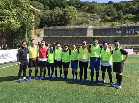 뭉쳐야 찬다 첫 방송 시청률 종편 동시간대 1위사령탑 안정환의 어쩌다 Fc 아주경제