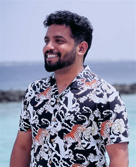 Daniel Vivek Medium