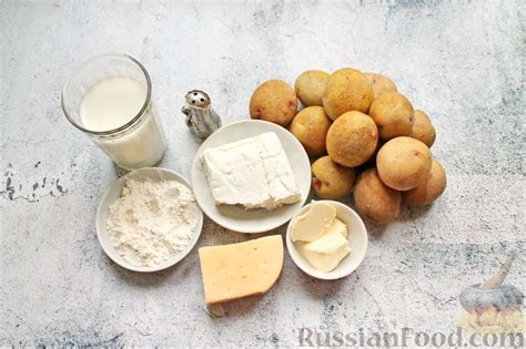 Рецепт Молодая картошка запечённая с творогом и сыром на
