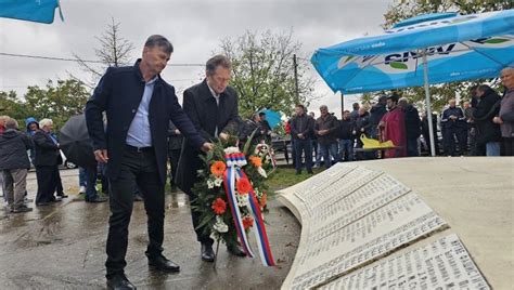 Selo Donje ZabrĐe Kod Ugljevika Odala PoČast Žrtvama Rata Palo 266 Srba