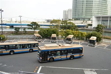 YOKOHAMA SNAP横浜駅東口バスターミナル市営バス待機所 THE YOKOHAMA STANDARD