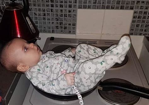 イギリスの父親、娘の面白写真を妻にメール中国網日本語