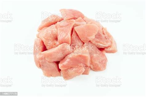 냉동 치킨 필레 흰색 바탕에 칠면조 고기의 신선한 냉동 조각 생 닭고기 Ogranic 음식과 건강한 식생활 0명에 대한 스톡