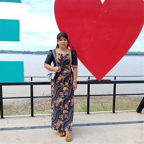 Khaing Yin Mon Onlineshop မွႀကိဳဆိုပါသည္
