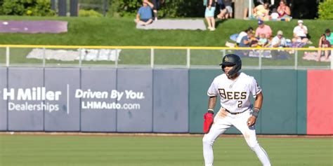 Aviators Rally For A 5 3 Win Over Bees Bees