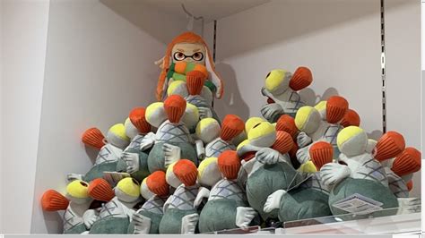 Nintendoオフィシャルストアでシャケに襲われてる絶対絶命のイカちゃんが発見されるww【スプラトゥーン3】｜スプラトゥーン3まとめ攻略情報