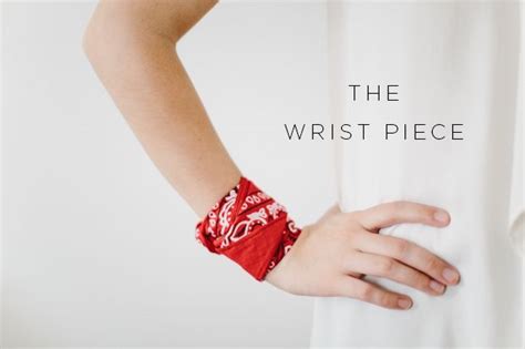 Seven Ways One Bandana Can Transform Your Outfit Head Scarf Styles