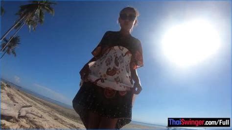 Beach Sex In Public With Big Ass Thai Girlfriend Who Has An Amazing Big