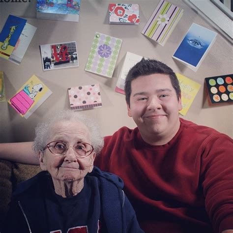 Η πιο διάσημη γιαγιά του διαδικτύου Η Grandma Betty έχει καρκίνο αλλά