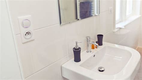Купить online розетки и выключатели Legrand Celiane Classic