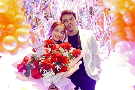 8 Momen Ulang Tahun Fuji Menangis Ingat Mendiang Kakak