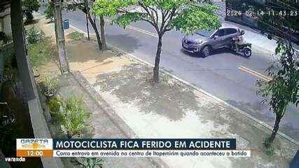 VÍDEO Motociclista fica ferido após bater em carro que fazia manobra