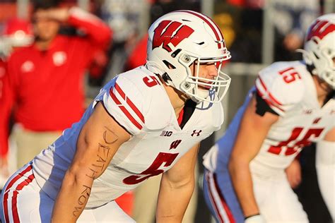Chargers Mock Draft Bolts Add Mass In Espns Latest 7 Round Mock