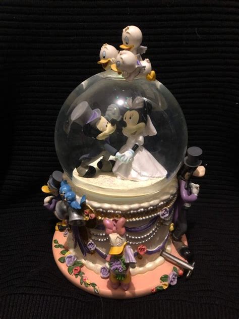 Disney Musical Snowglobe Mickey And Minnie Wedding Catawiki
