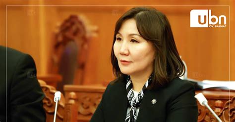 М Оюунчимэг 500 700 тэрбум төгрөг эмийн зах зээл дээр эргэлдэж байна