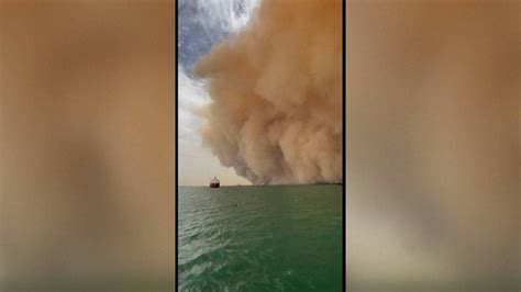 VidÉo Égypte Le Canal De Suez Englouti Par Une Immense Tempête De Sable
