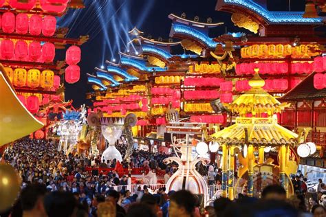 五一中国游客遍及全球近200个国家；《泰坦尼克号》船长扮演者去世demand旅游is