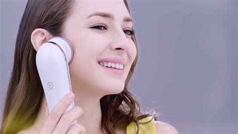 ReadySkin nanoSkin - умный аппарат для RF-лифтинга лица и тела - YouTube