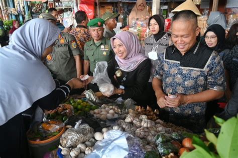 Bangkitkan Ekonomi Asn Didorong Belanja Di Pasar Tradisional