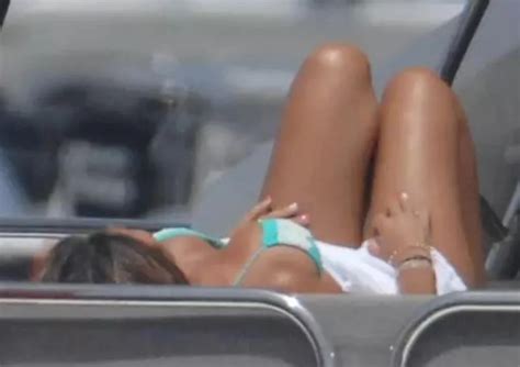 Antonella Roccuzzo R WomenSoccerLegs