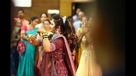 Surprise Wedding Dance For Sister Bollywood Dance Maharashtrian