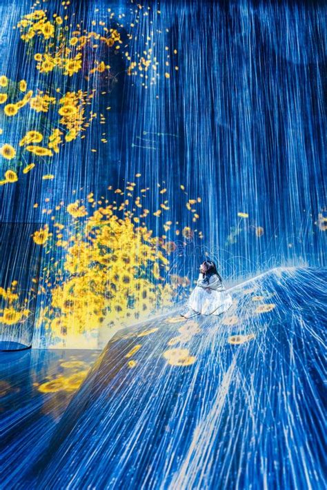 Teamlab Borderless Tokyo Japan Editorial Photography Image Of Screenshot Light 317107192