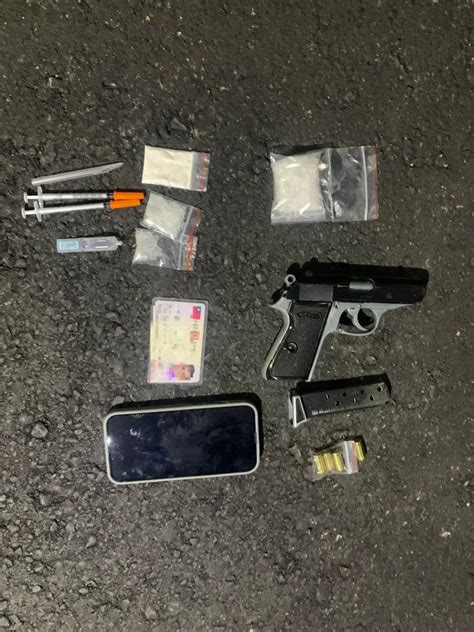（刺青暗語販毒片）「到府刺青」竟是販毒暗語！ 中警攔車破窗逮藥頭