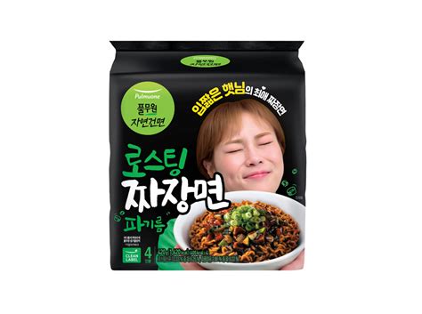 먹방러 입짧은 햇님의 최애 짜장면은 풀무원 로스팅 짜장면