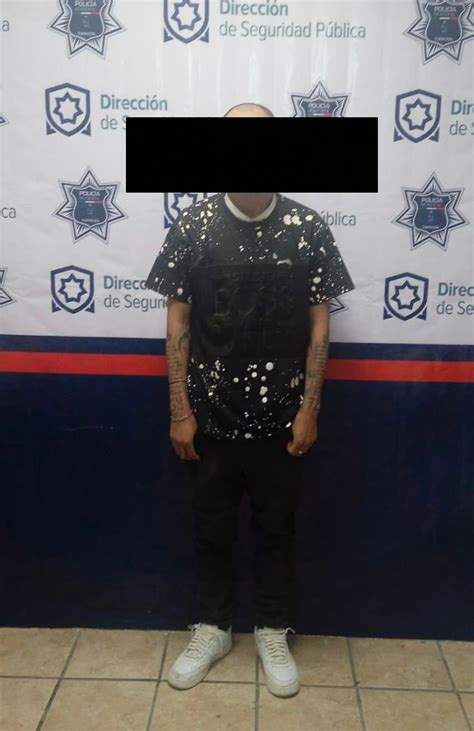 Torreón hombre fumando foco amenaza a policías