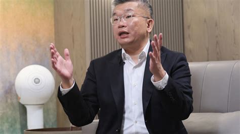 Tvbs民調》爭2026台中市長 江啟臣、蔡其昌只差個位數 40歲是藍綠分水嶺