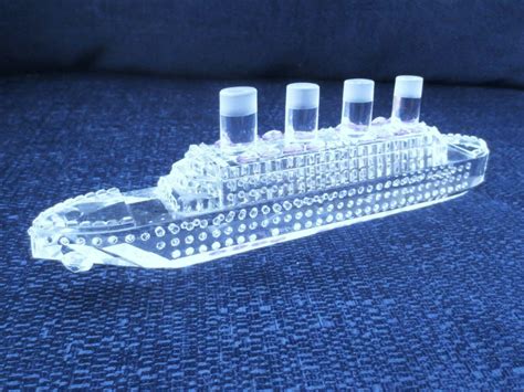 Vintage 1998 Rms Titanic Crystal Ship Stunning 3 D Figure Detailed To