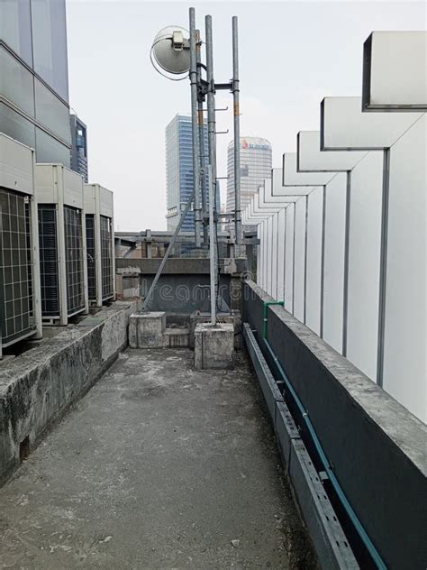 Signal Transmiter Rooftop Editorial Image Image Of Downtown 288952300