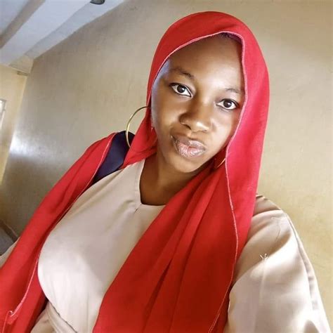 fatimah mustapha medium