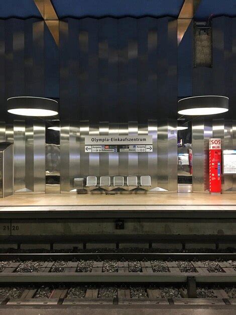 Premium Photo Railroad Station Platform