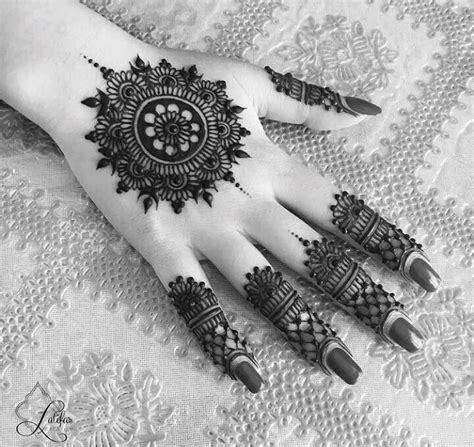 Mandala Gol Tikki Mehndi Designs Beautiful Mehndi Tikki Bridal Mehndi Designs Ideas Artofit