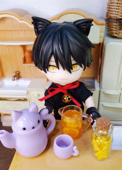 みゆきちだかいち垢 On Twitter 『やみとお星さま』に出てきた星降るレモンティーとお星さまが詰まったガラス瓶をミニチュアで制作🌟