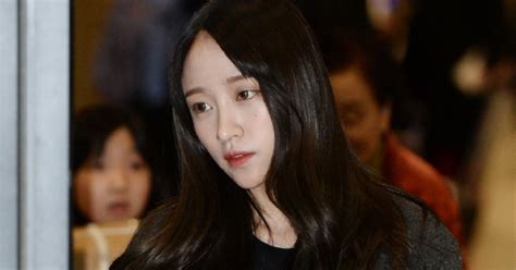 포토 안쓰러운 하니 많이 피곤한 모습