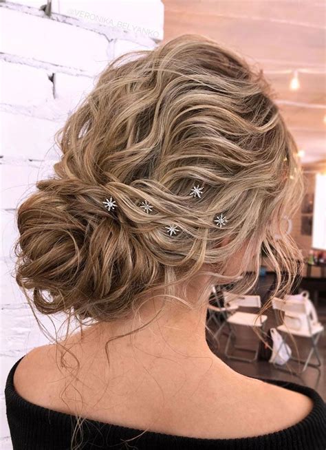 44 Messy Updo Hairstyles The Most Romantic Updo To Get An Elegant Look Hoco Hair Ideas Medium