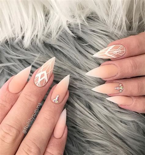 40 Chic Classy Nail Art Ideas Nicestyles