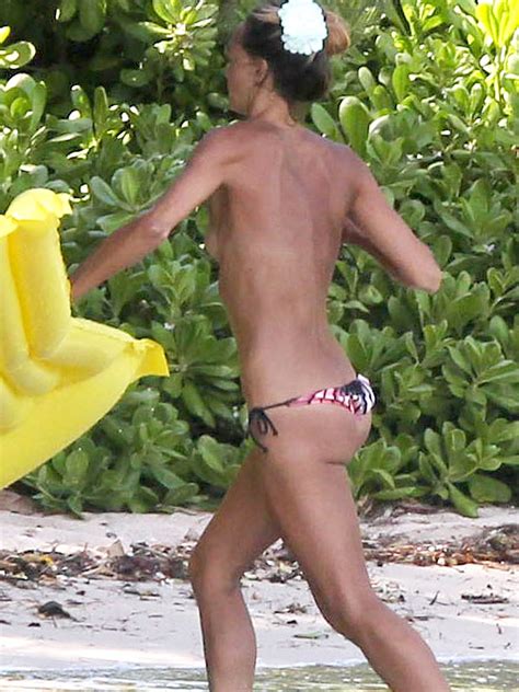 Sharni Vinson Topless 10 Photos Thefappening
