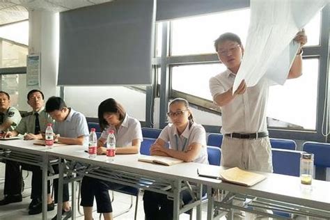 新鲜事！武汉一小区业委会给物业公司发5000元奖金