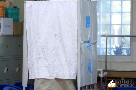 台南傳選務糾紛！民眾黨監票人員「錄影蒐證」 遭警方帶回 社會萬象 要聞 Nownews今日新聞